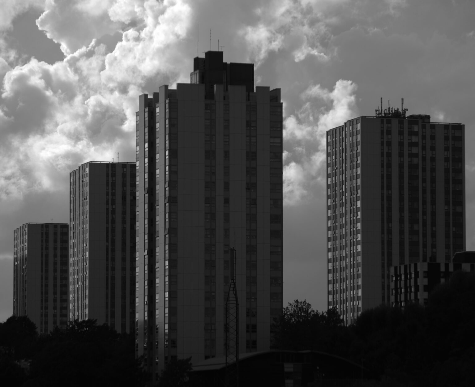 Divine Radio – The Sound of The Underground